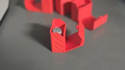 10ml Bottle Snap Box – Print-in-Place - Free 3D Print Model - MakerWorld