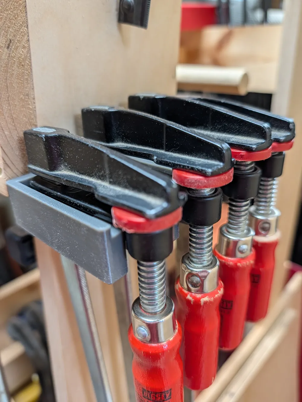 Clamp Rack for Bessey LM Clamps LM2 LM20 - Free 3D Print Model - MakerWorld