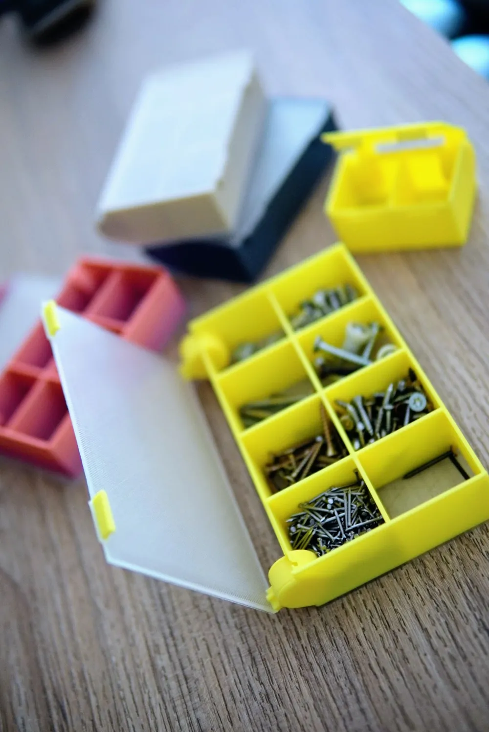 Parametric hinged compartment box (print-in-place) - Free 3D Print ...