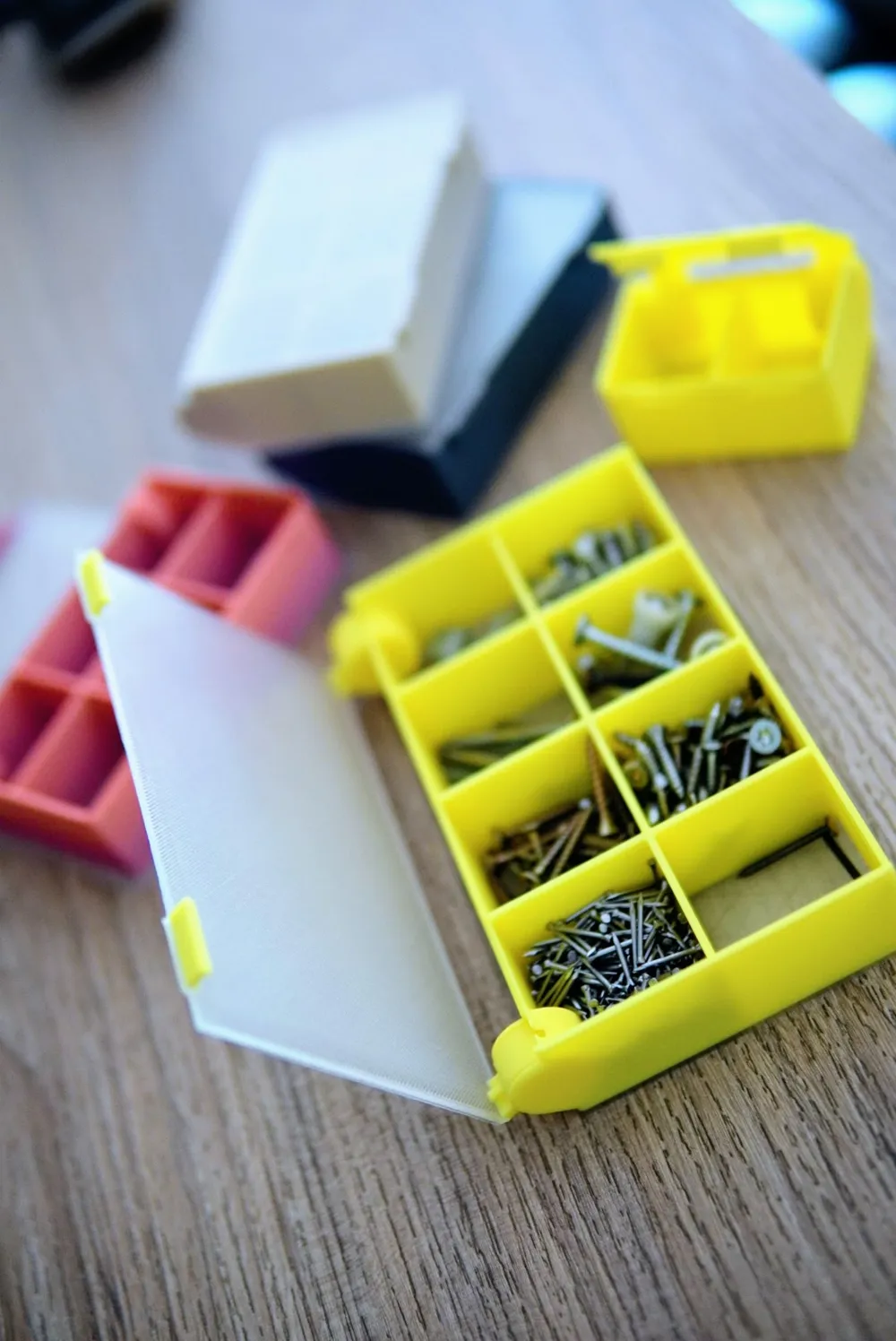 Parametric hinged compartment box (print-in-place) - Free 3D Print ...
