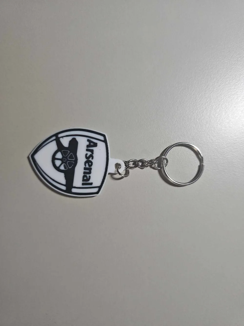 Arsenal Keychain Black and White - Free 3D Print Model - MakerWorld