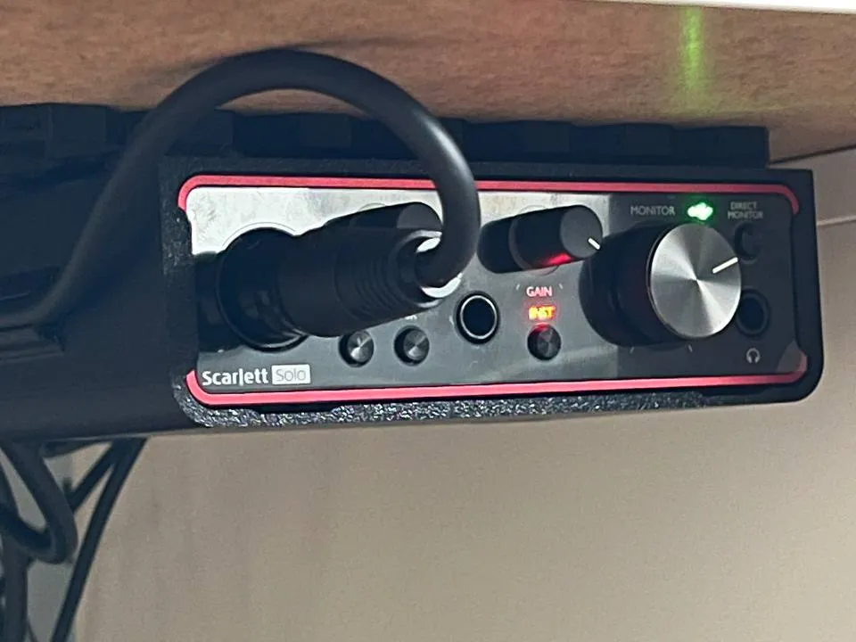 Focusrite Solo 3 Interface by Simaky MakerWorld: Download Free 3D Models