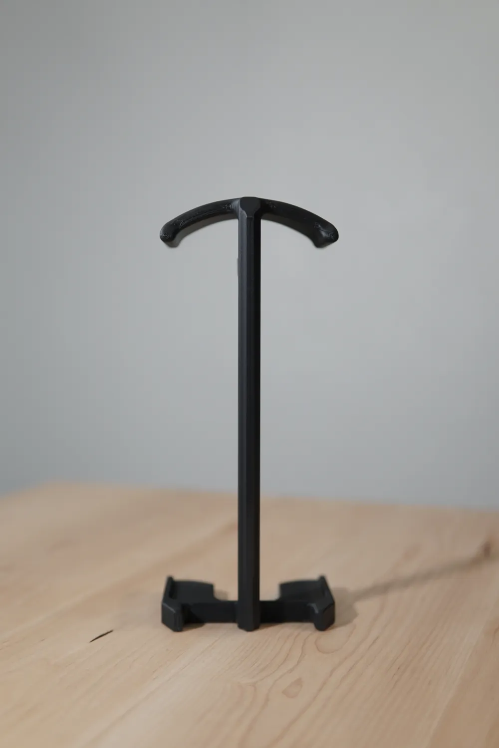 Futura Headphone Stand - Free 3D Print Model - MakerWorld