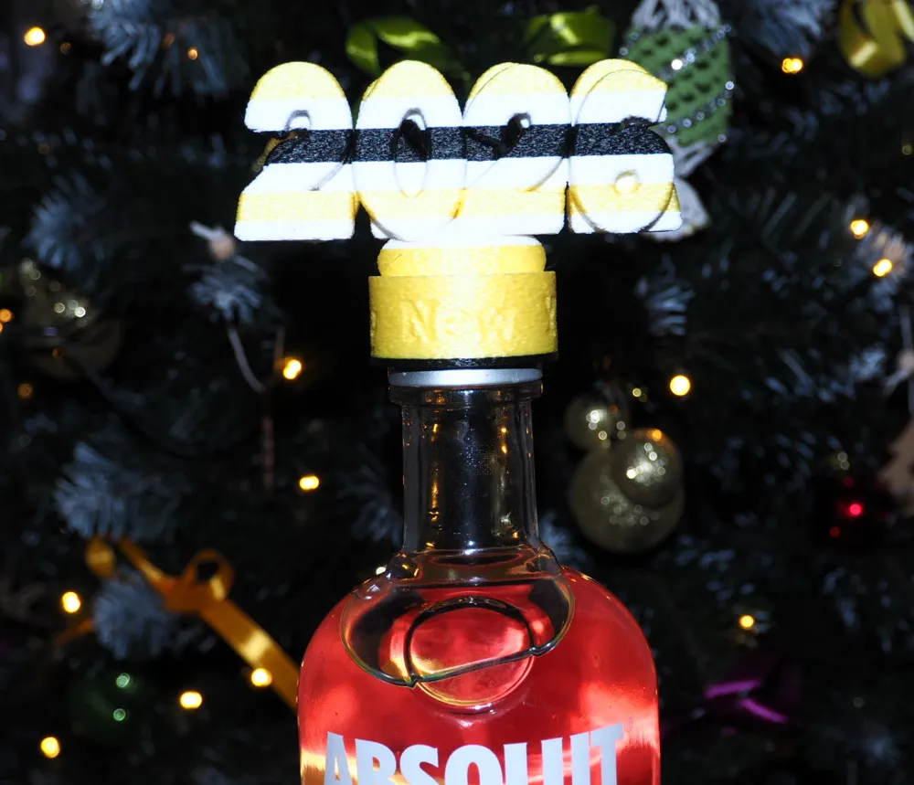 Absolut Bottle Cap Cover “2026” NEW YEAR - Free 3D Print Model - MakerWorld