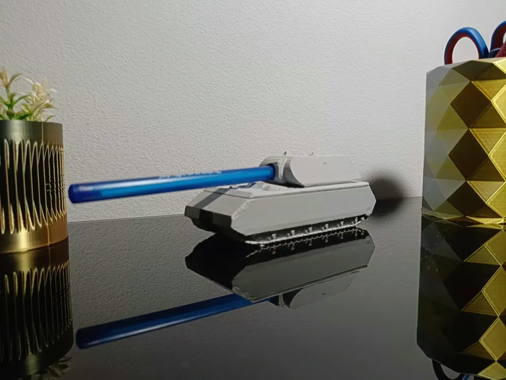 Tank Pencilcase by Petros_mpla - MakerWorld