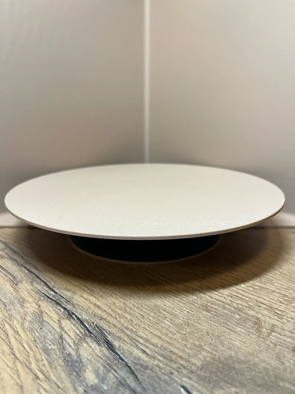 Rotating Photo Booth Lightbox with and without Ball Bearings - Free 3D Print Model - MakerWorld