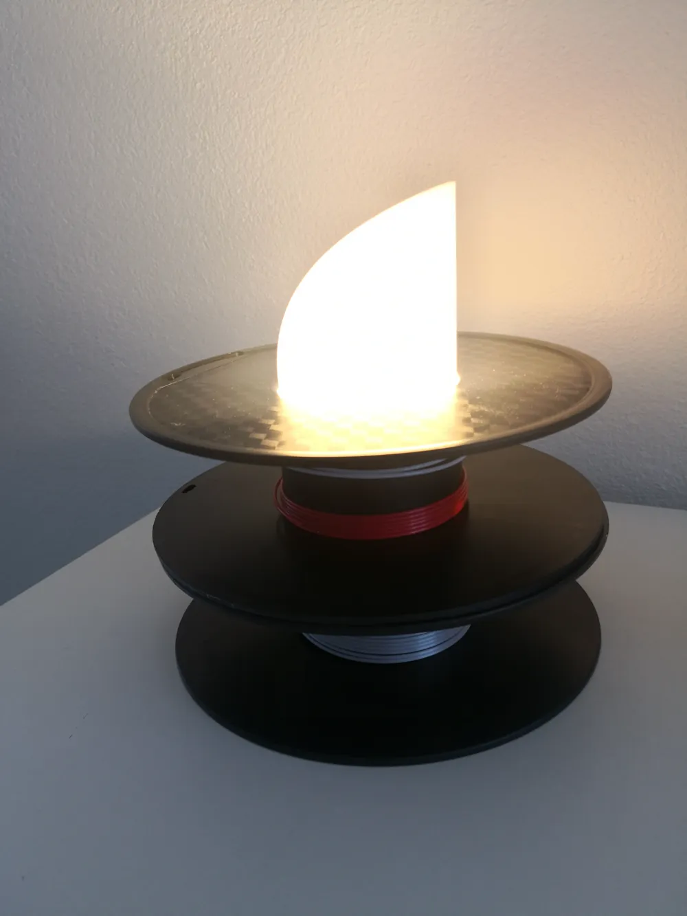 LAMP WITH 2 RECYCLED COILS by luca.cambianica - MakerWorld