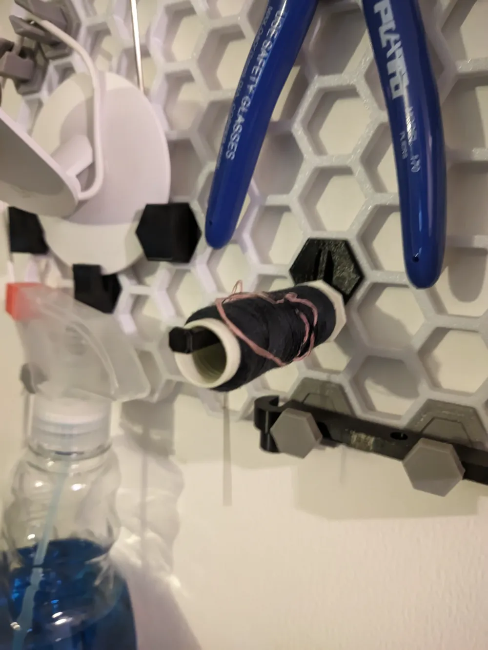 HSW - String Spool Holder Remixed by royeiror - MakerWorld