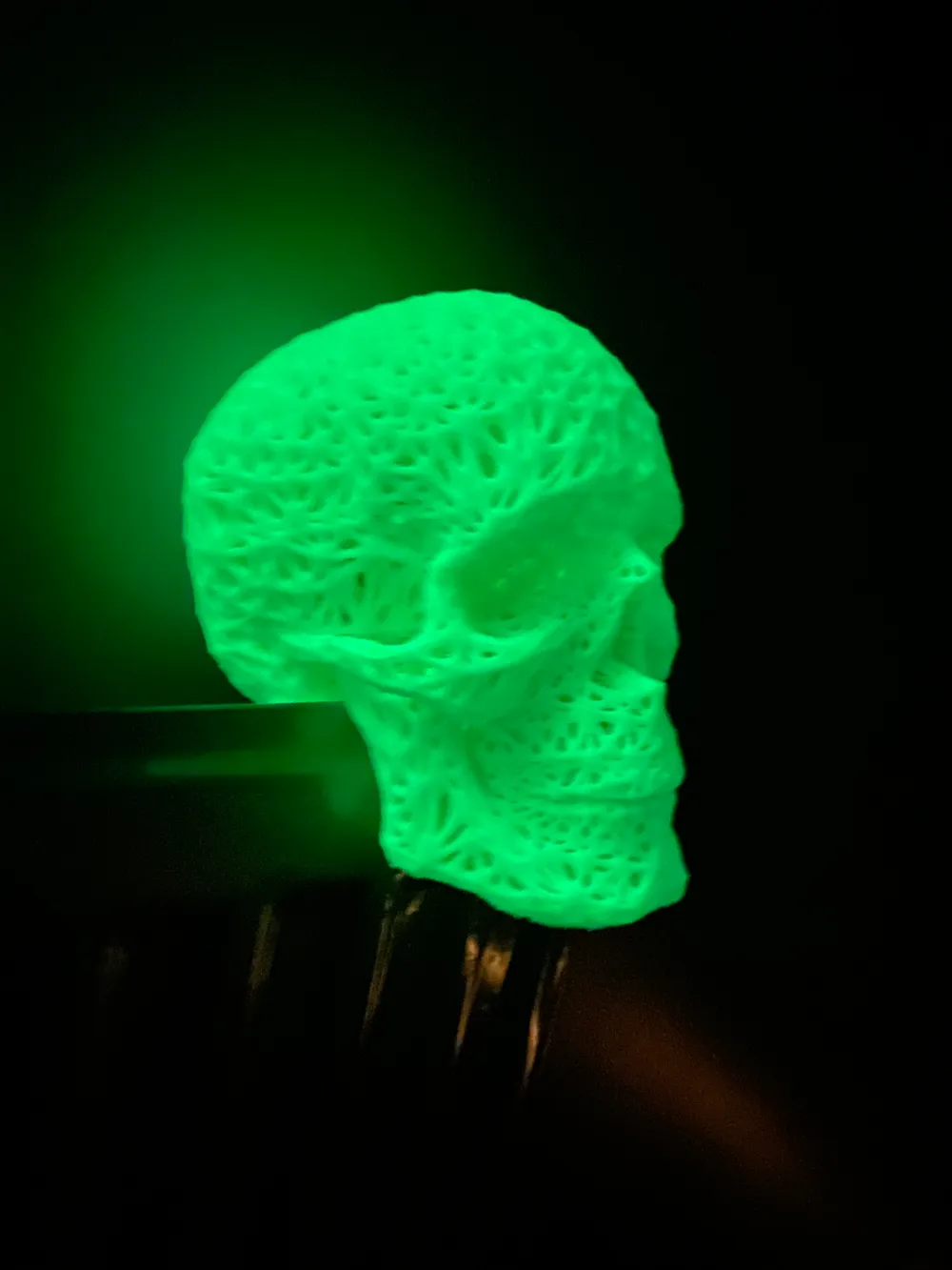 glow in the dark skull by ko33a MakerWorld: Download Free 3D Models