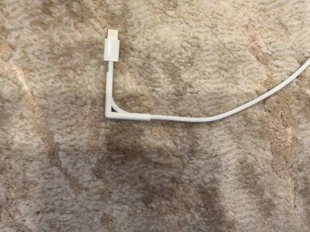 Apple Cord Corner by Cam - MakerWorld