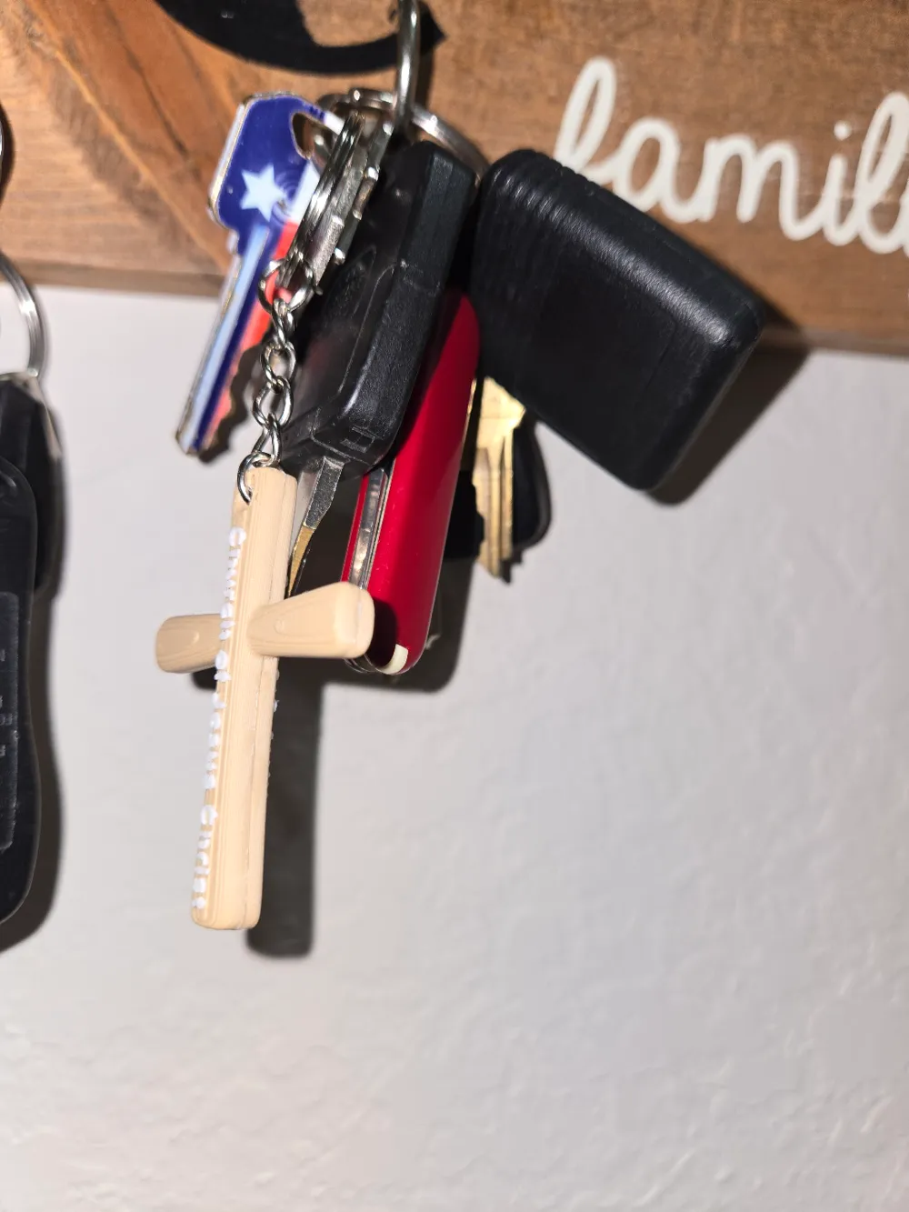 Christian Cross Keychain - Free 3D Print Model - MakerWorld
