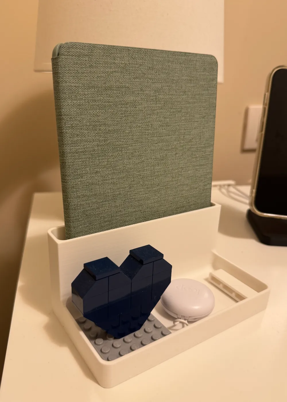 Kindle/Kobo stand - simple and elegant by marco_t - MakerWorld