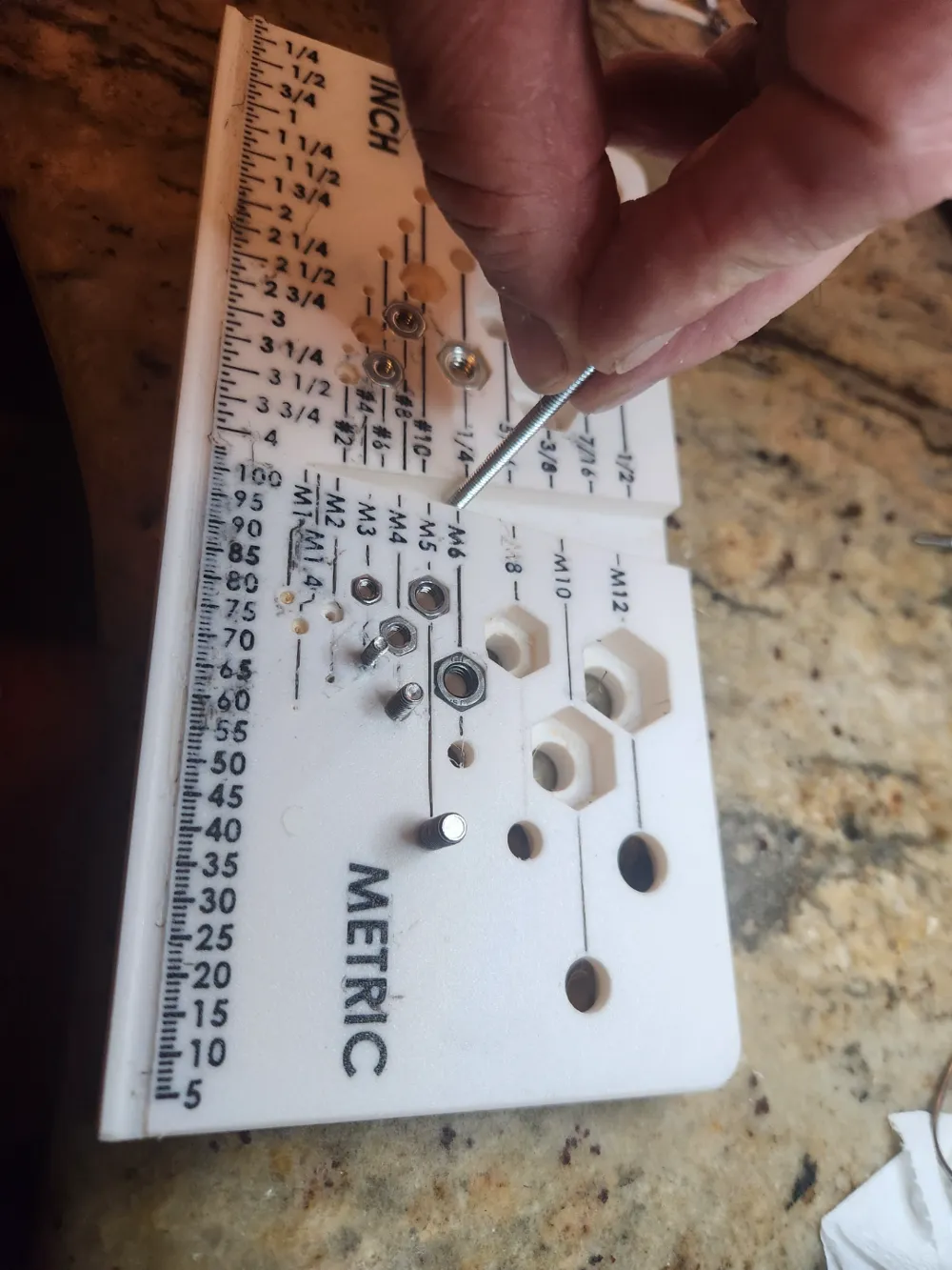 Hardware sorter Inch/Metric by Robert ONeill - MakerWorld