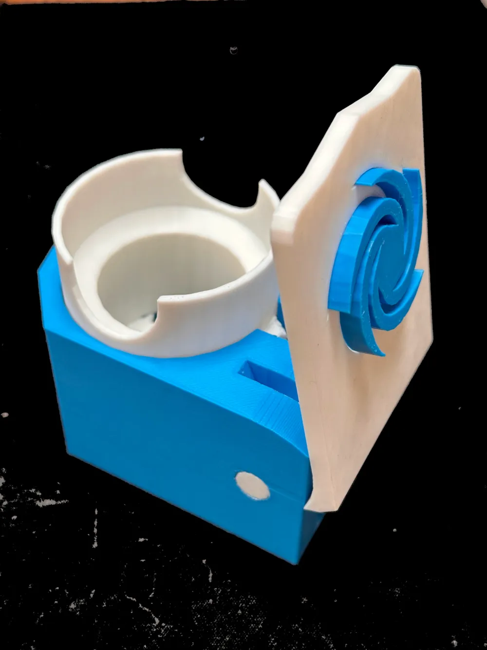 Beyblade X - battle kit - deck holder by Sauron00 MakerWorld: Download ...