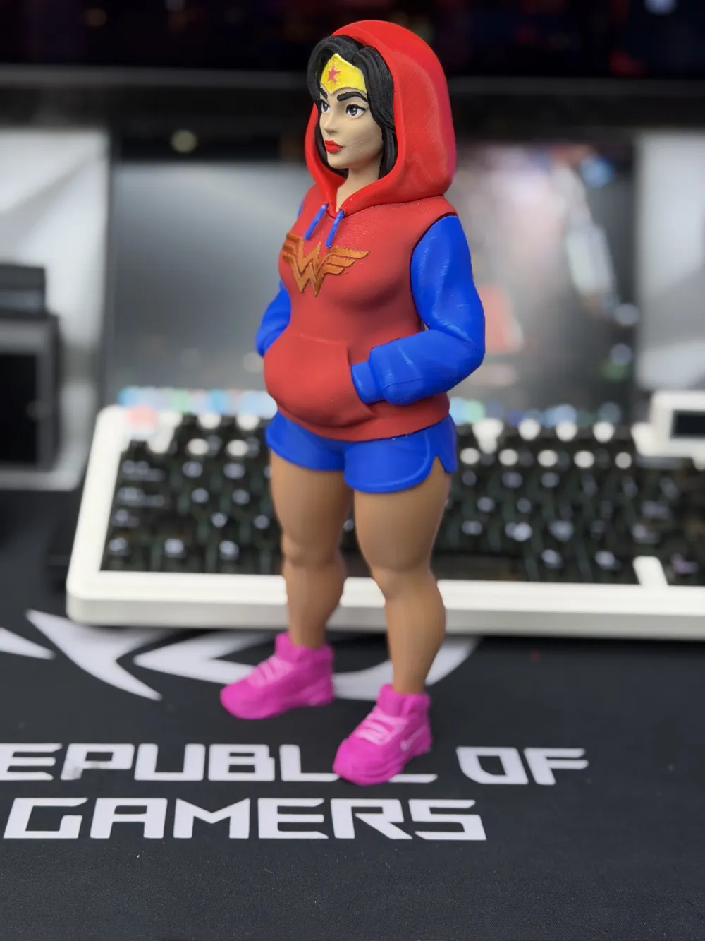 Wonder Woman Urban Legend - Free 3D Print Model - MakerWorld