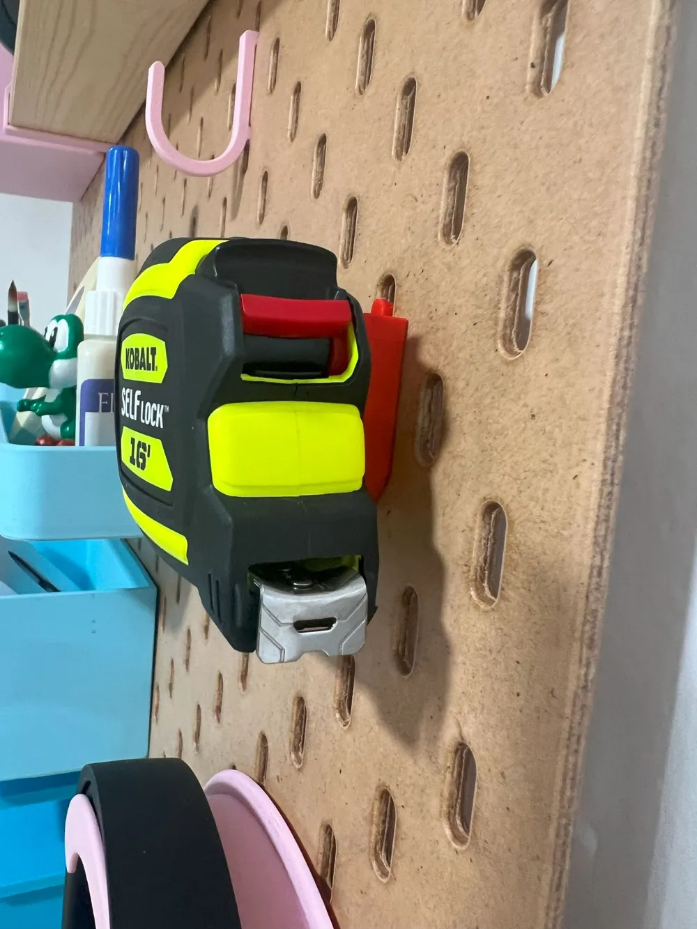 Skadis Measure Tape Holder by LITO'S PRINTS MakerWorld: Download Free ...