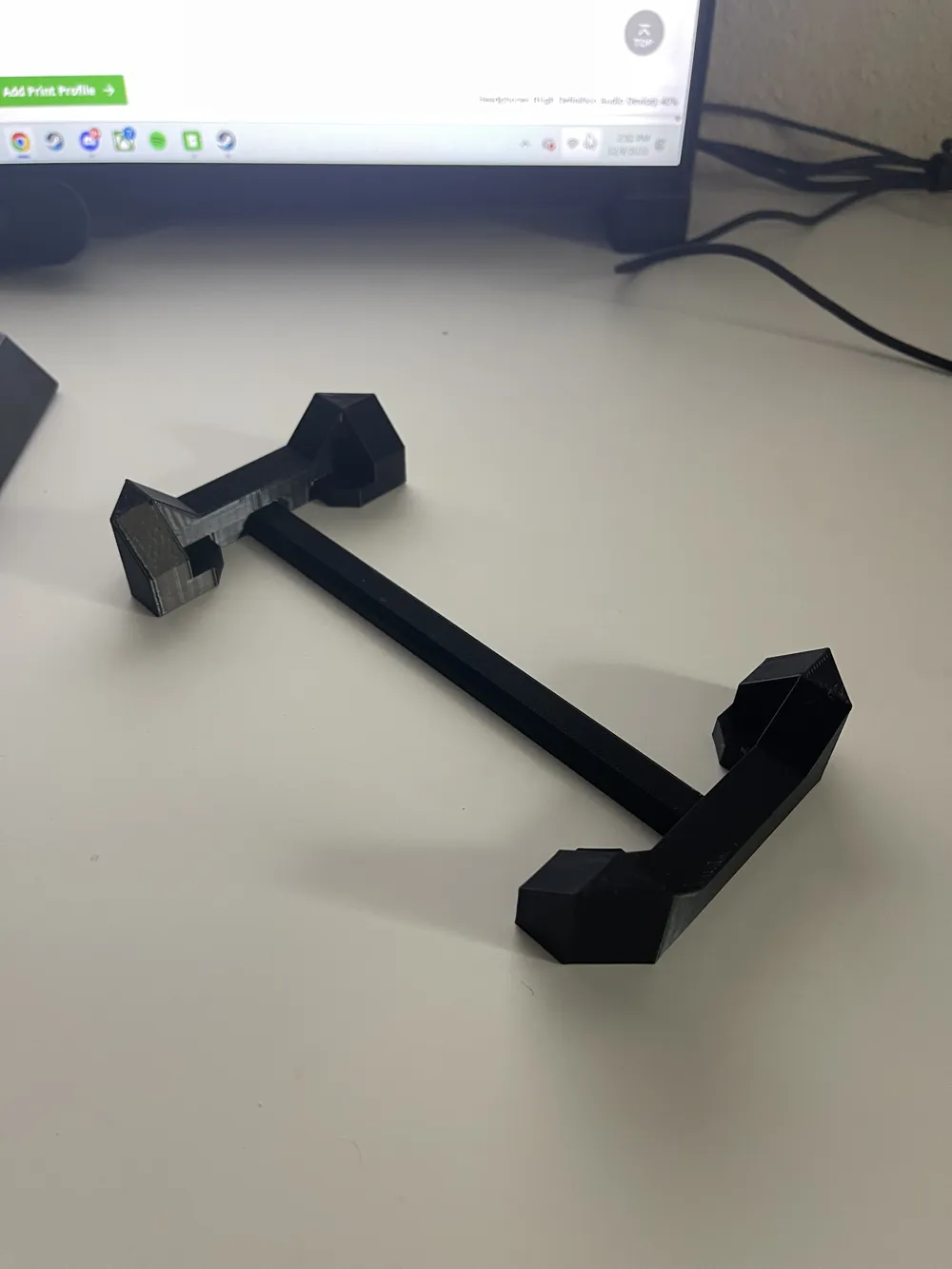 Xbox Series S Stand (vertical) - Free 3D Print Model - MakerWorld
