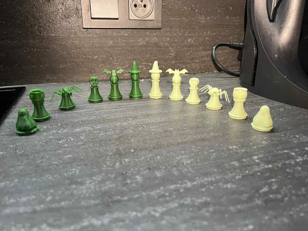 Halloween Horror Chess - Free 3D Print Model - MakerWorld