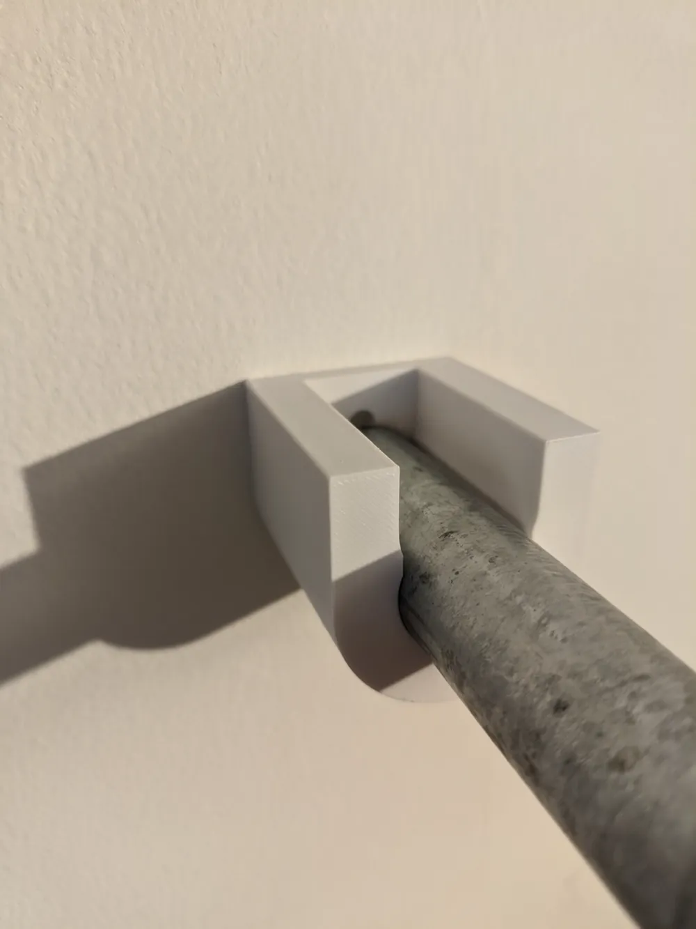 Closet Hanger Rod Supports by royeiror - MakerWorld