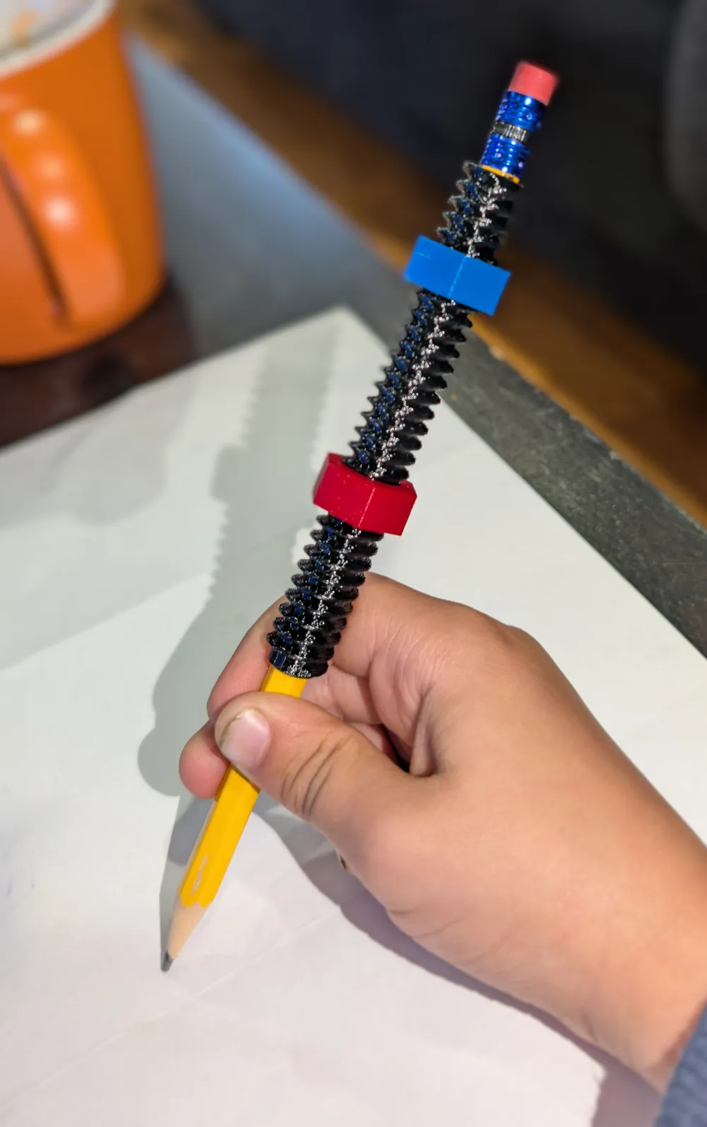 Fidget Sleeve for Pencils and Pens - thread/nut by Matthew MakerWorld ...