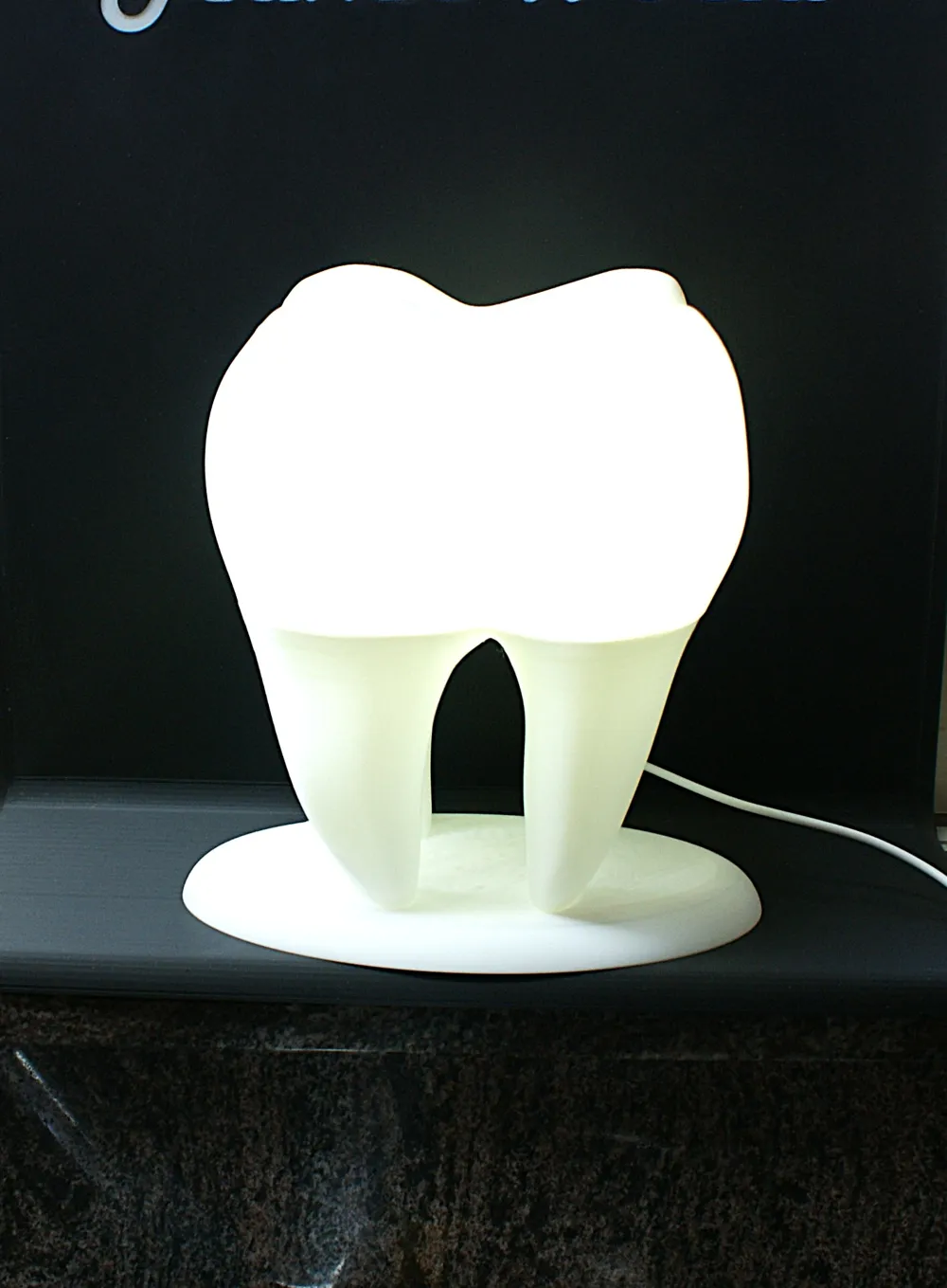 Tooth Lamp by RaffNix3D MakerWorld: Download Free 3D Models