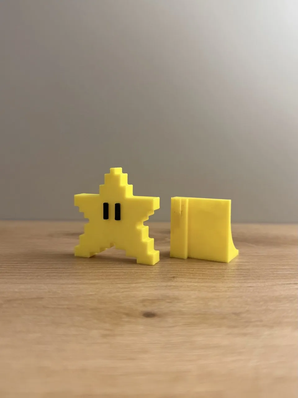 Super Mario Star Photo Stand - Free 3D Print Model - MakerWorld