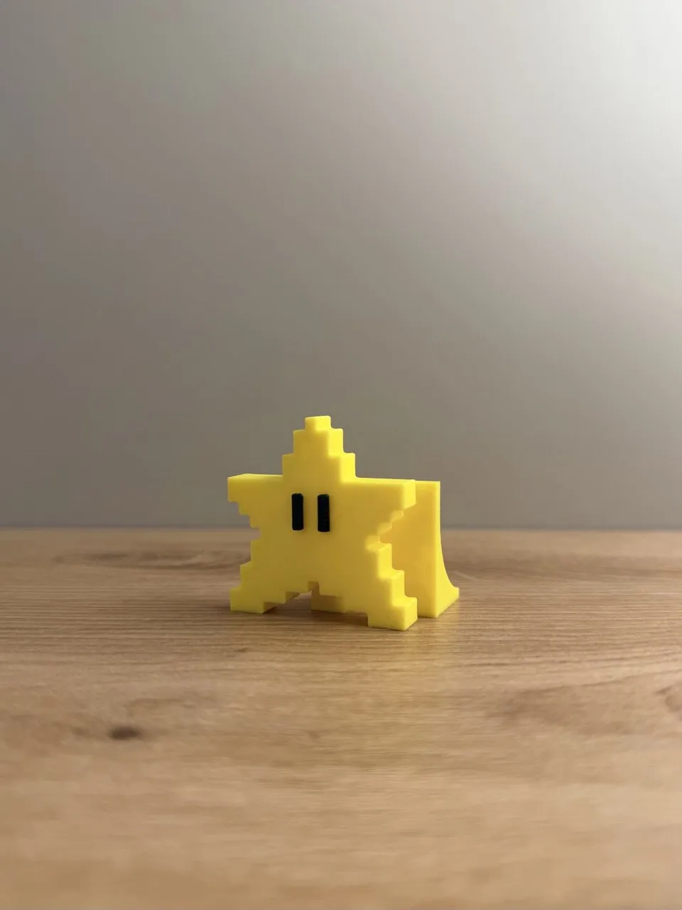 Super Mario Star Photo Stand - Free 3D Print Model - MakerWorld