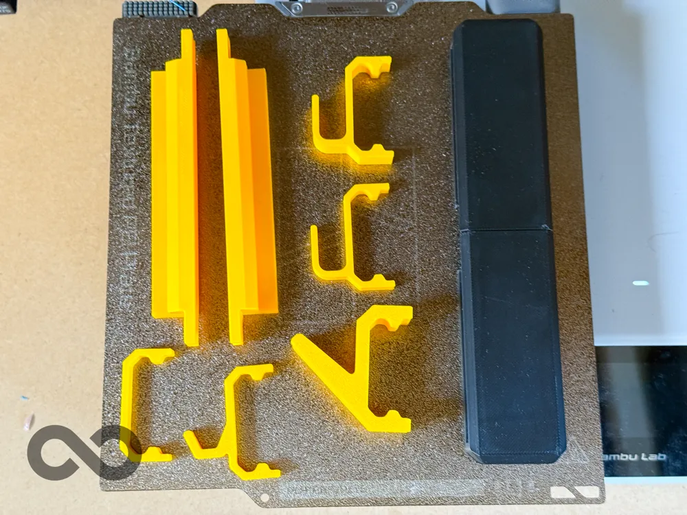 Expanding Rack with Modular Hooks - A1 Mini by Eternity Labs MakerWorld ...
