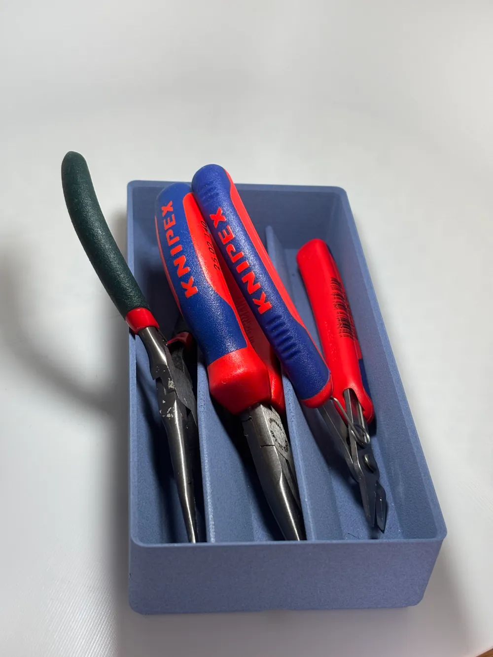 Gridfinity 3 plier diagonal storage for drawers by skrivkunnig - MakerWorld