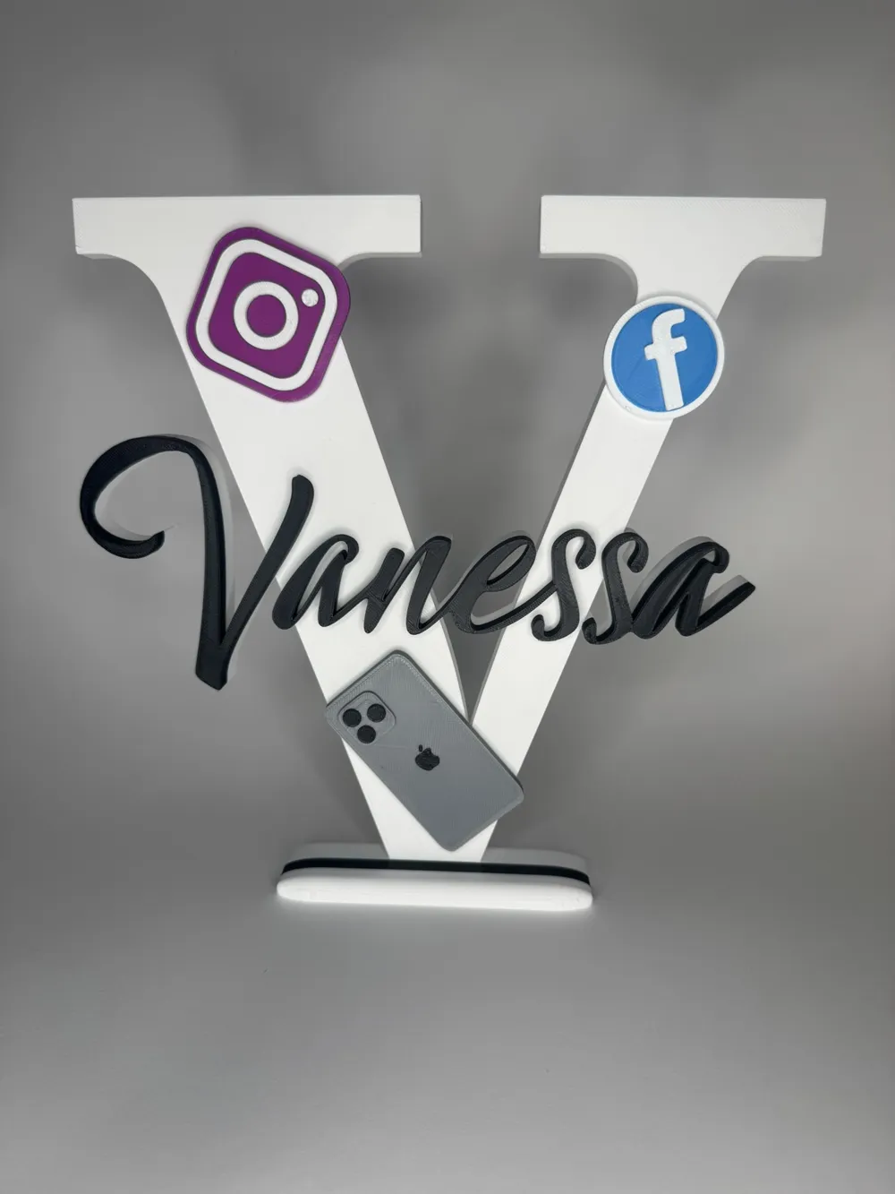 3D Name Sign - Vanessa - Free 3D Print Model - MakerWorld