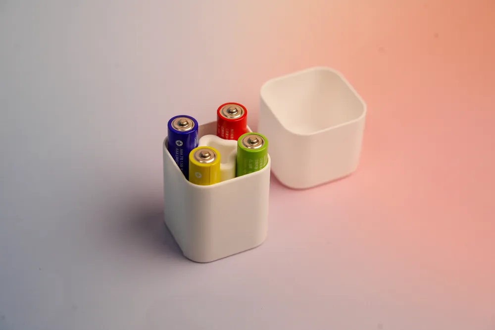 Contenitore portabatterie semplice e portatile (batterie AA, AAA ...