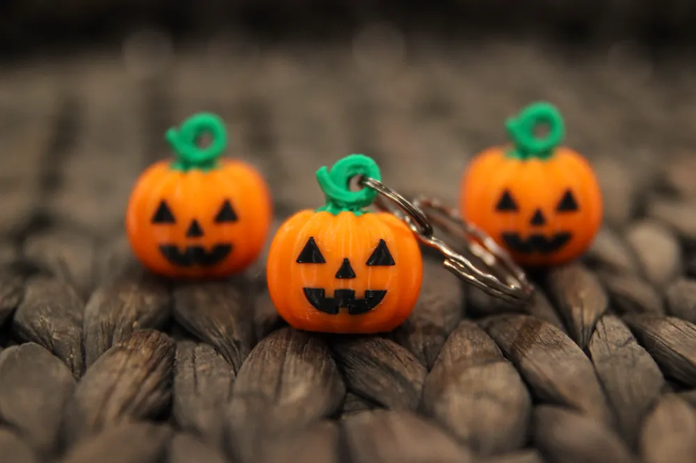 Small Pumpkin Keychain by Little Mac Designs MakerWorld: Download Free ...