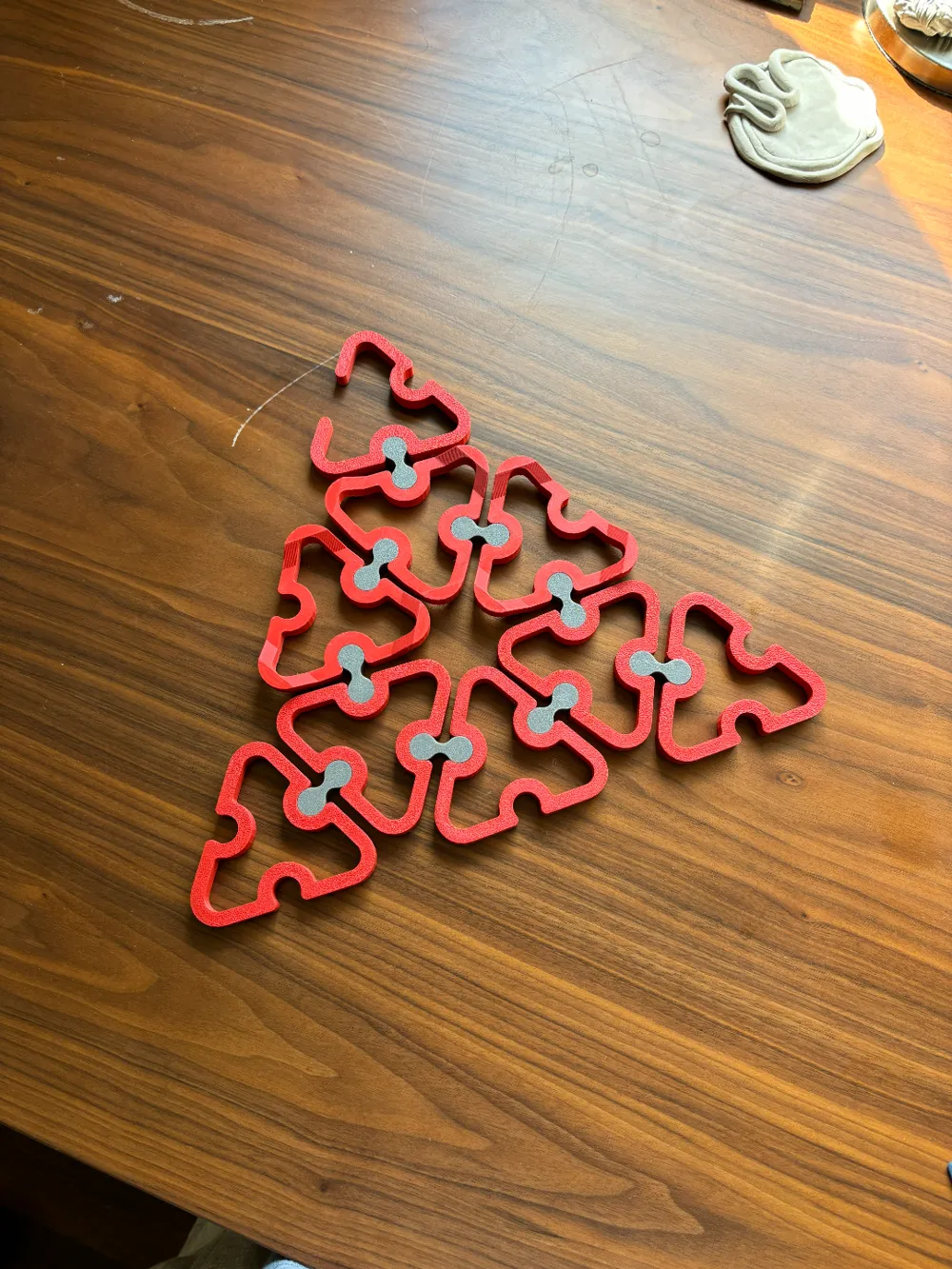 Triangle Hanger - Free 3D Print Model - MakerWorld
