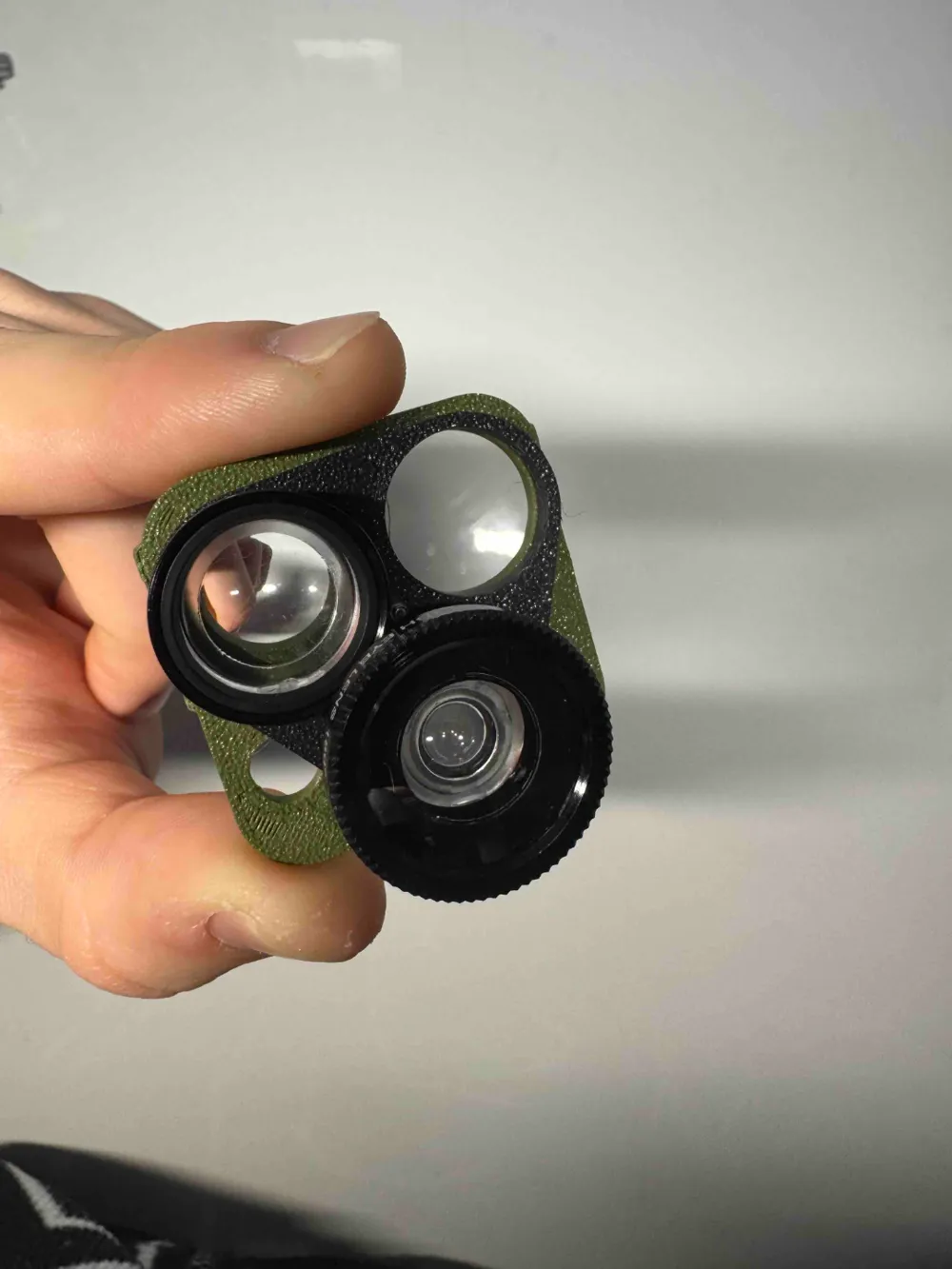 iPhone clip-on lens adapter for Spigen Optik Armor by bruco - MakerWorld