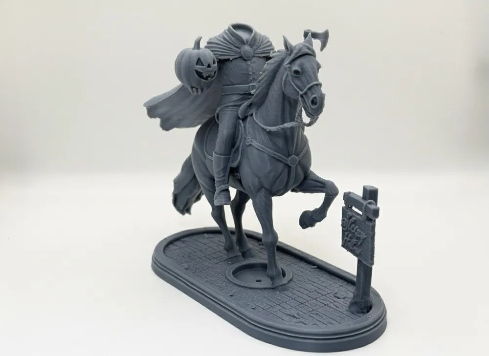 detailed Halloween figure of the Headless Horseman by Mysstra hueforge ...