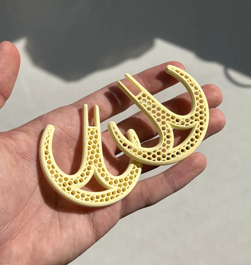 Oloid Roller Fidget MK.2 by Hazart MakerWorld: Download Free 3D Models