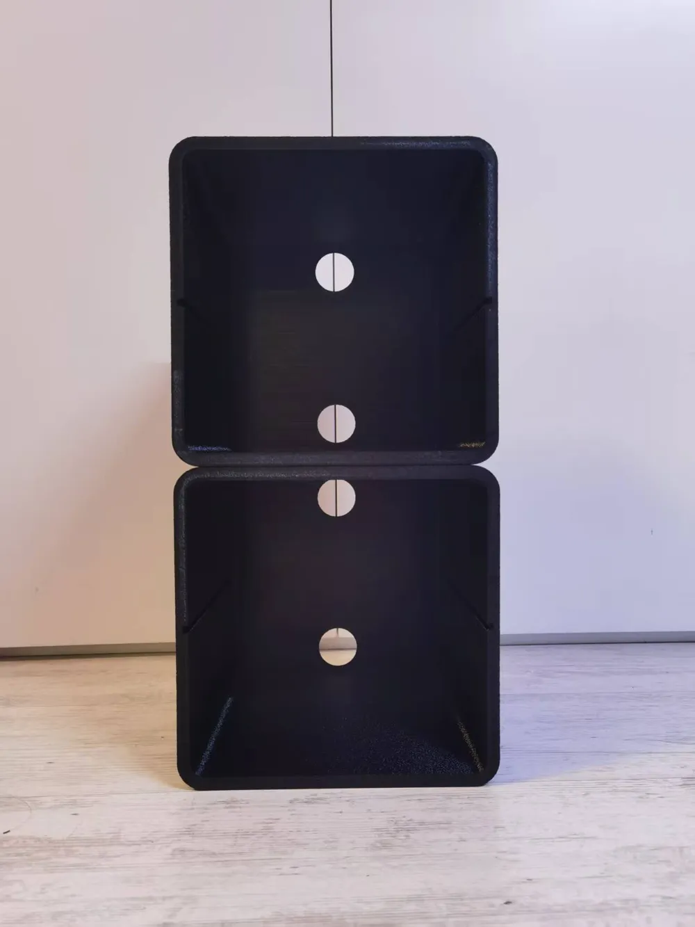 3Dプリント ミニベッドサイドテーブル - 無料3Dモデル -MakerWorld