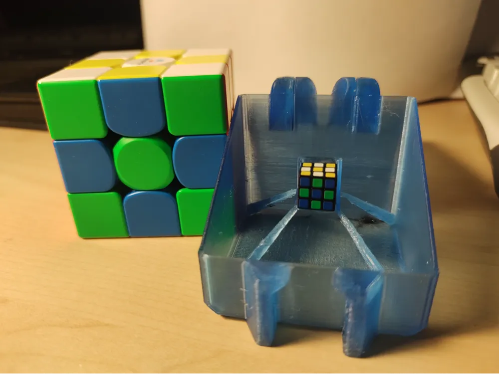 Cubeception (1cm miniature Rubiks cube case) by maksoffMakerWorld ...