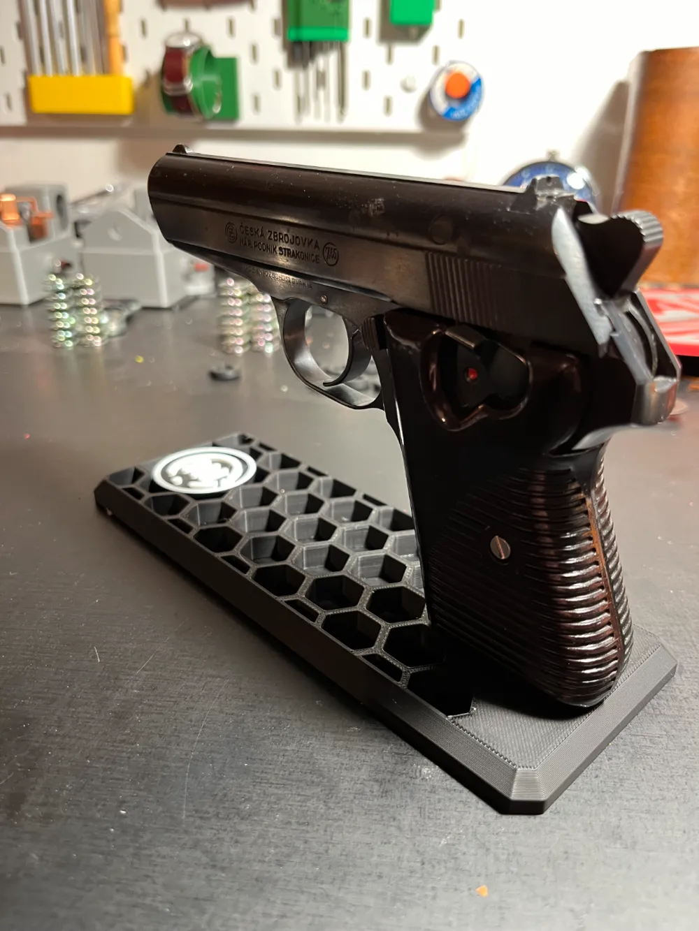 CZ vz.50/70 stand by 3MPrint_pro - MakerWorld