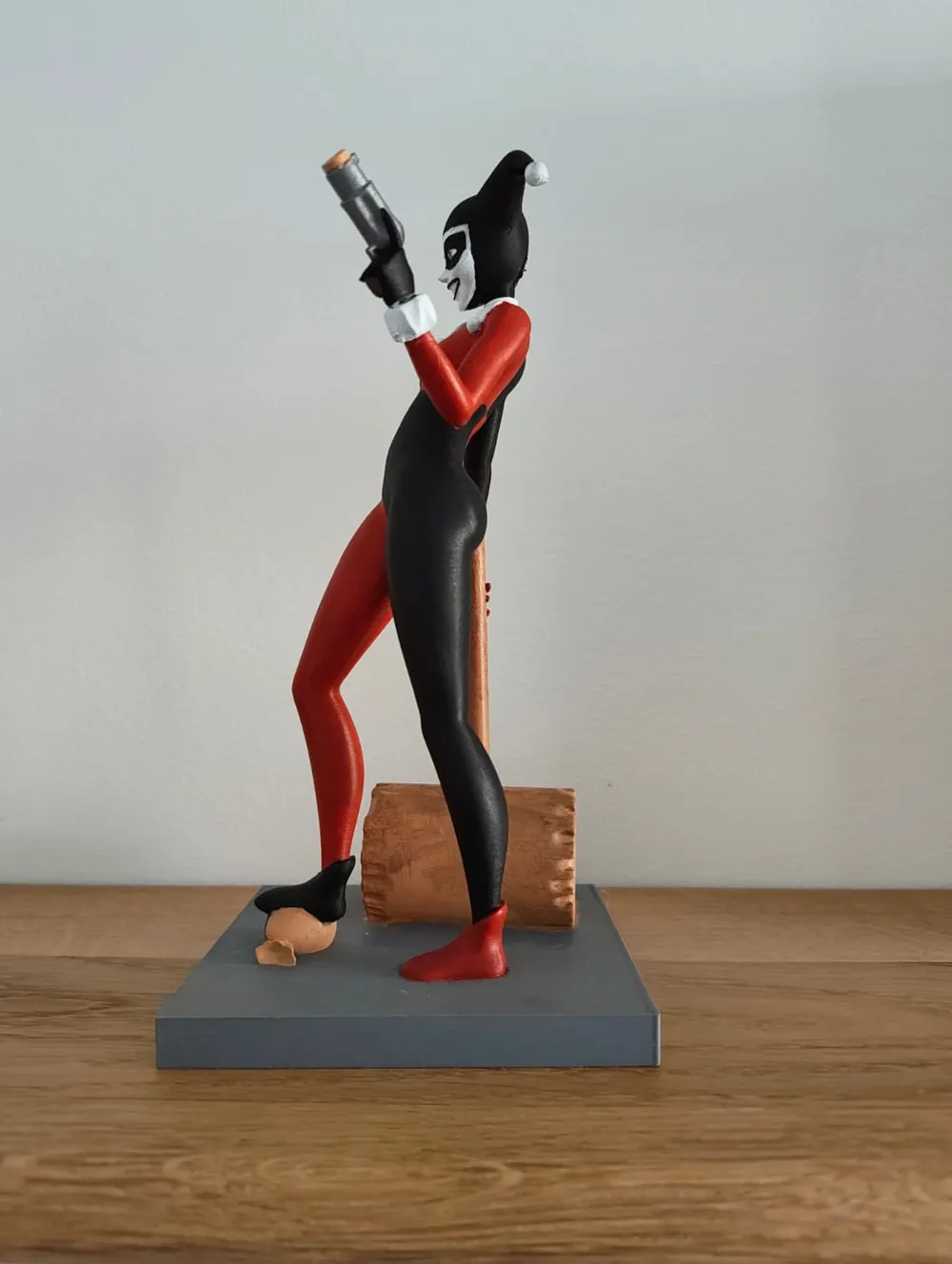 Harley Quinn - Cartoon Style - Fan art - Free 3D Print Model - MakerWorld