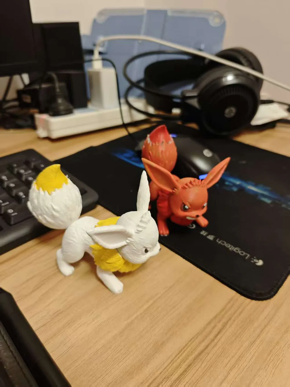 Pokemon Eevee Attack Pose Multi-part Print - Free 3D Print Model ...