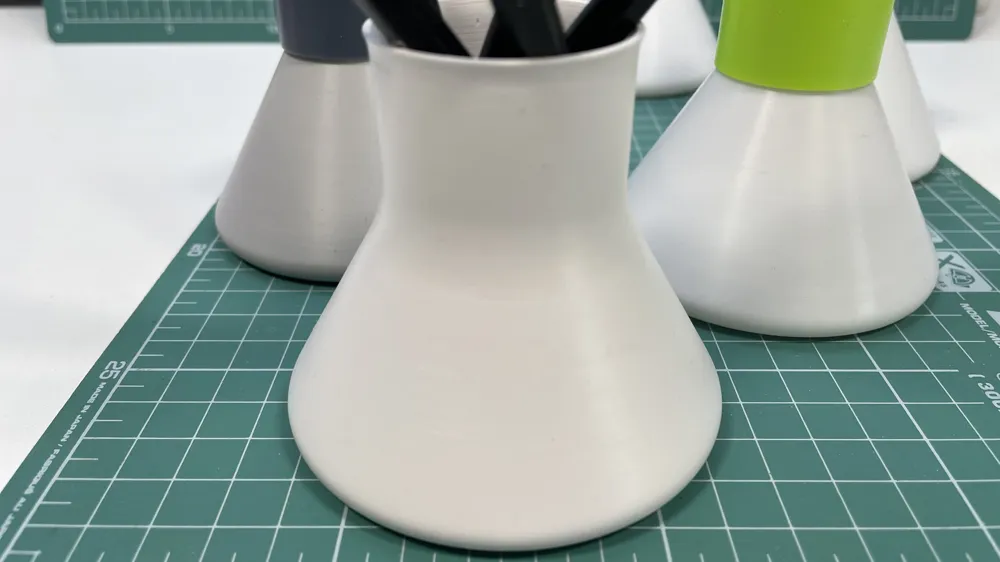 Erlenmeyer Flask Pencil Holder by Valera PerinskiMakerWorld: Download ...