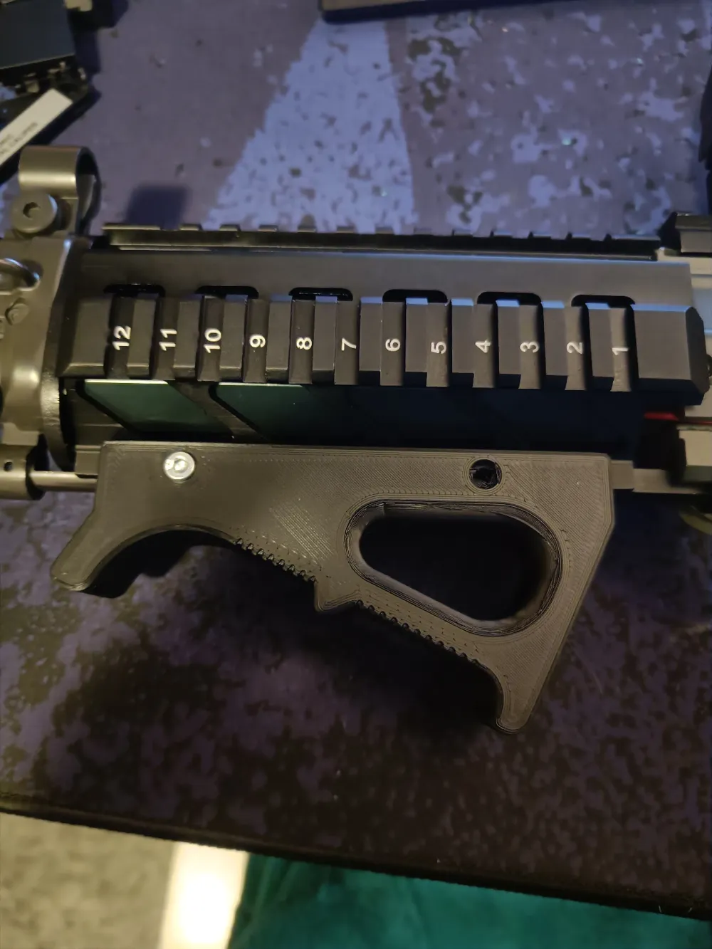 foregrip picatinny (angled) - Free 3D Print Model - MakerWorld