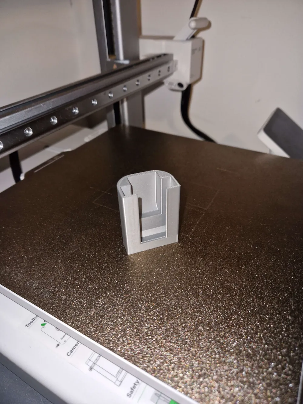 Scraper holder by SPosavec - MakerWorld