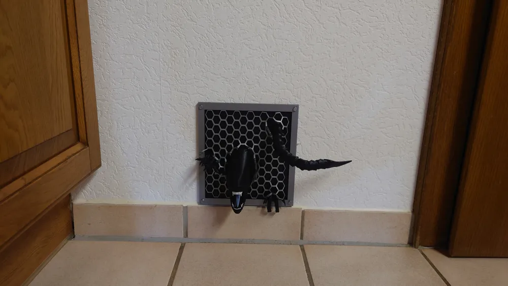 Alien Xenomorph Air Vent Wall Decoration - Free 3D Print Model - MakerWorld