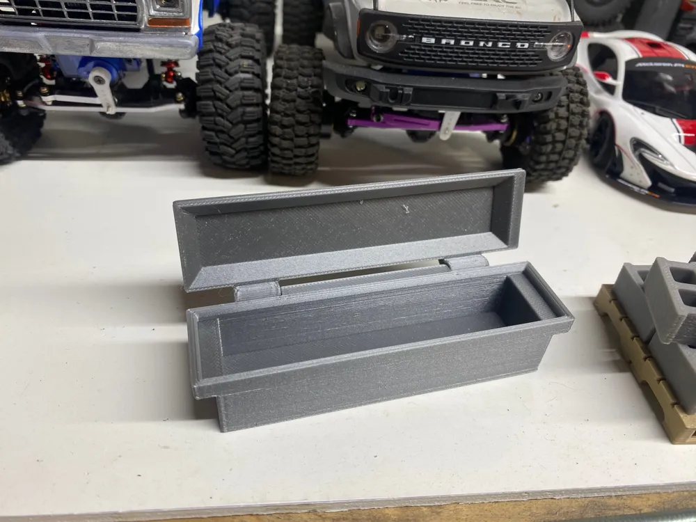 truck bed tool box scalebale 1:24 - 1:10 included - Free 3D Print Model ...