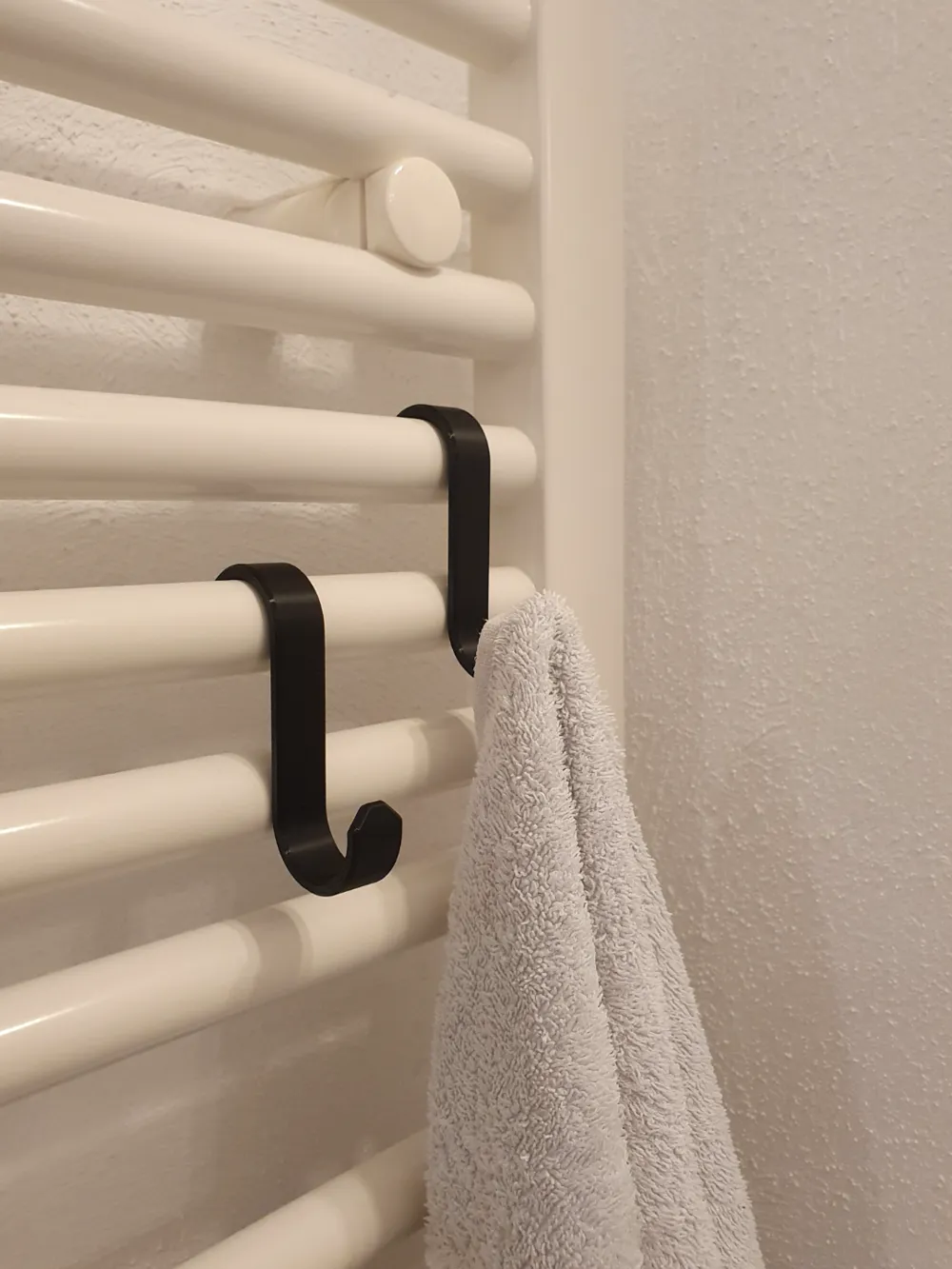 Shower & Radiator Hangers! by Yannick_YH MakerWorld: Download Free 3D ...