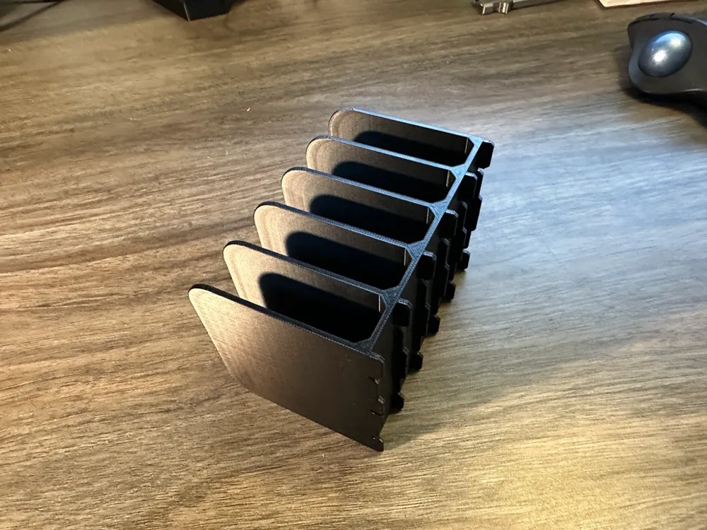 Dividers for 5 USB Charging Station by brian.ralls.79 - MakerWorld