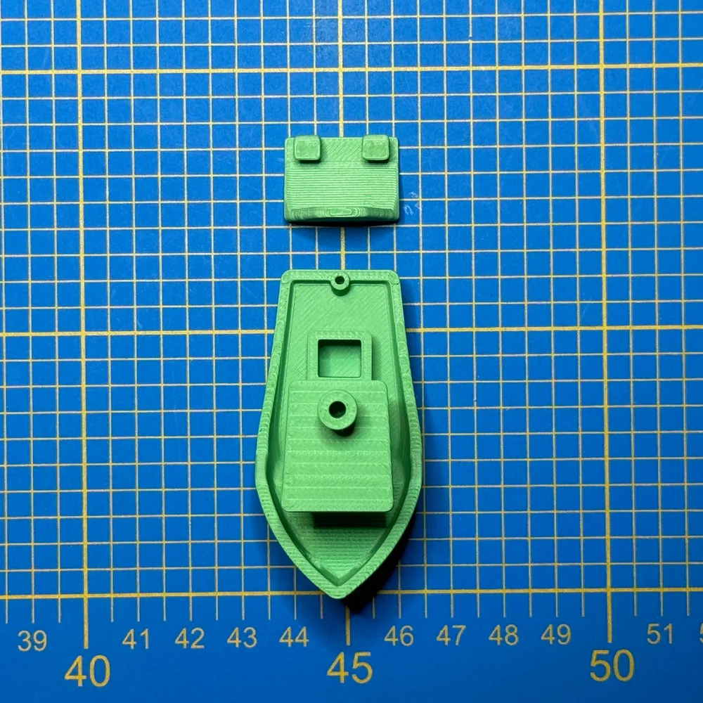 3D Benchy with wall display Remixed by contabilita - MakerWorld