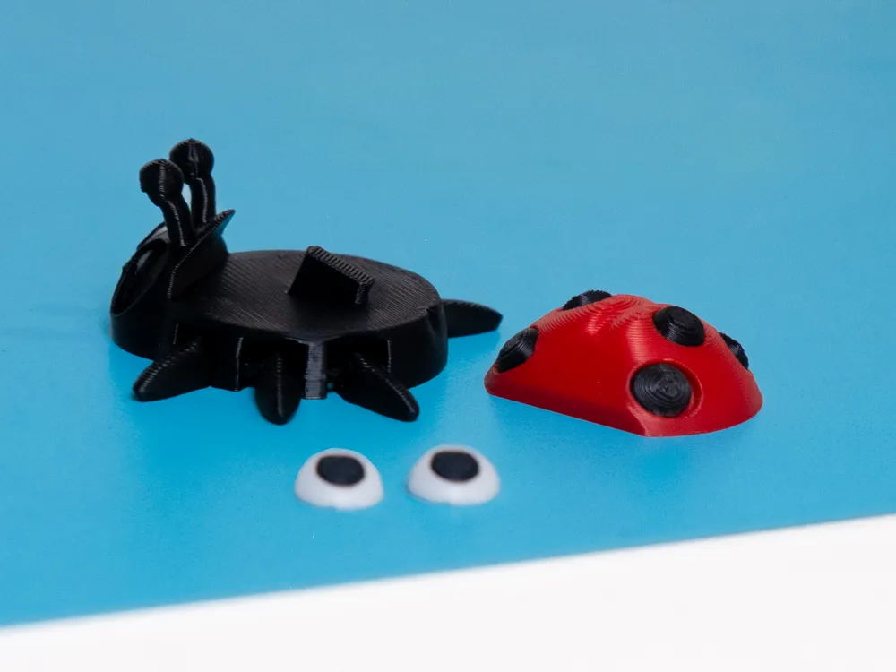 Articulated mini Ladybug - Free 3D Print Model - MakerWorld